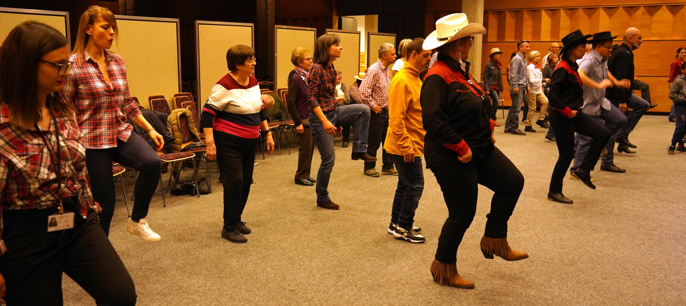 Initiation danse Country 11 avril 2019 - photos : Sonia Clua | Agis